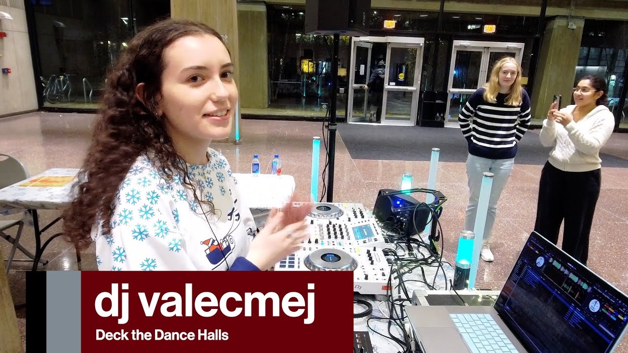 dj valecmej -- MIT Student DJ Showcase -- Deck the Dance Halls - YouTube