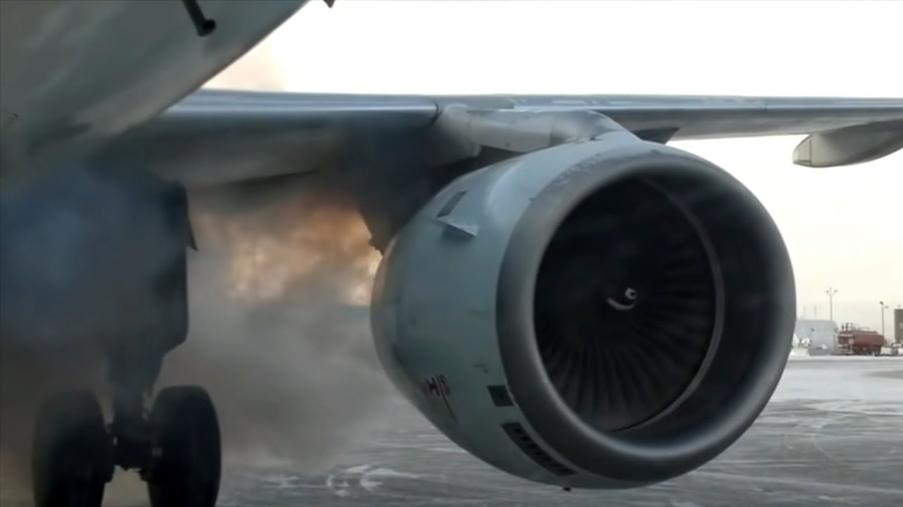 Airbus A320 engine amazing startup in cold 28°C . #avaition #engine # ...