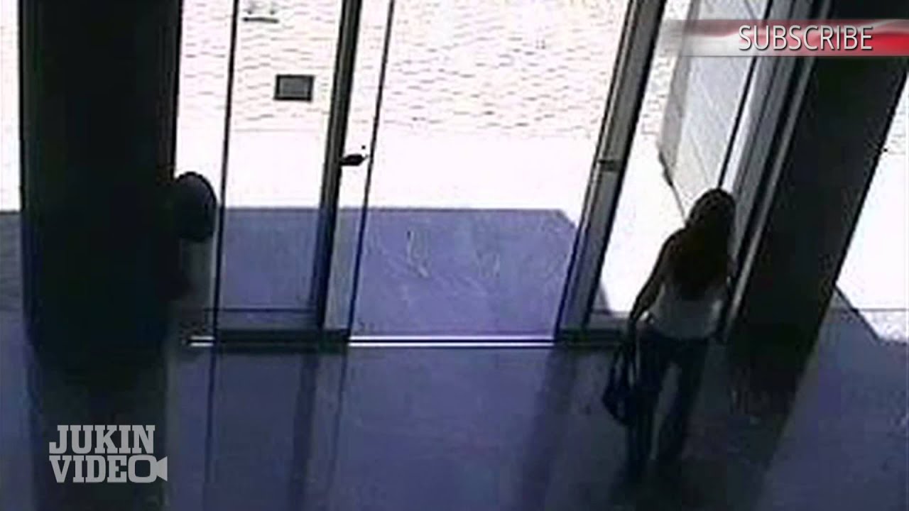 Girl Confused by Sliding Glass Door - YouTube