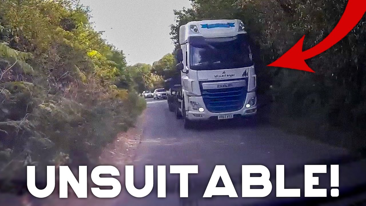 Unbelievable Uk Lorry Drivers Witness Police Chase While Driving