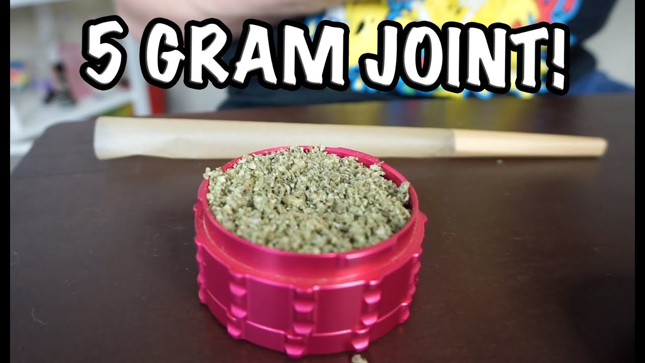 ROLLING A 5 GRAM JOINT YouTube rolling-a-5-gram-joint-youtube