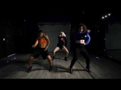 Iggy Azalea 'MO BOUNCE' - Abi Anne Oliver Choreography
