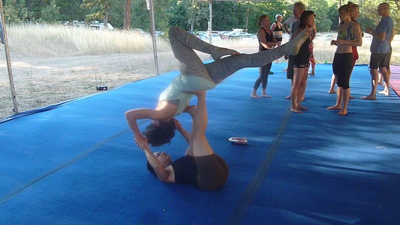 Easy Beginner Acro / Acroyoga - YouTube
