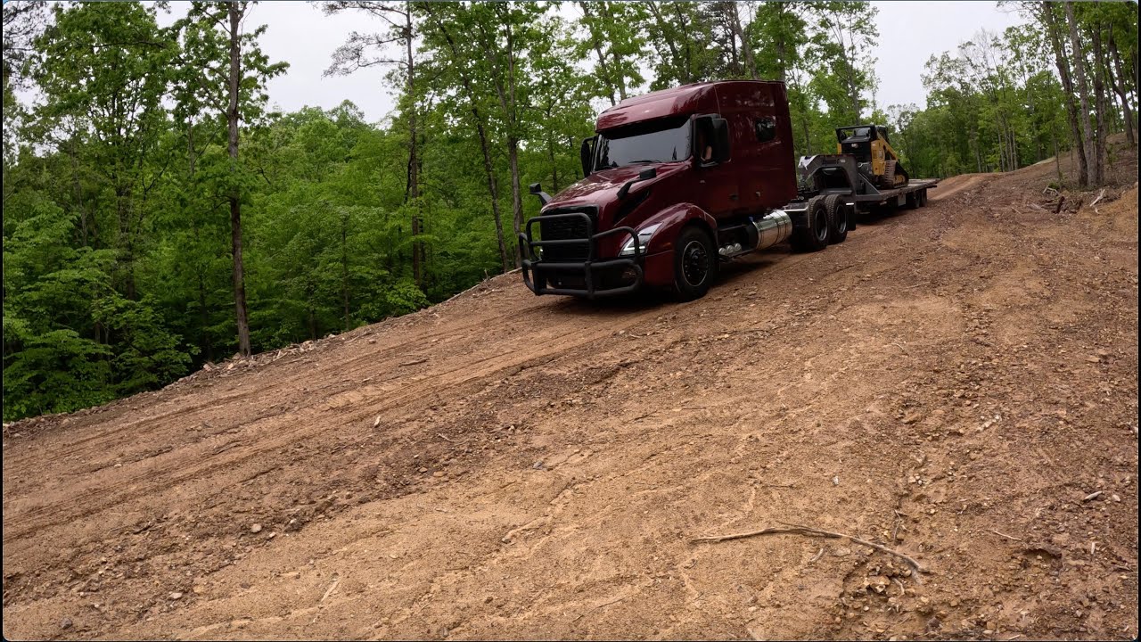 My Wife Backing a Trailer For the First Time. 2023 Volvo VNL 740 - YouTube
