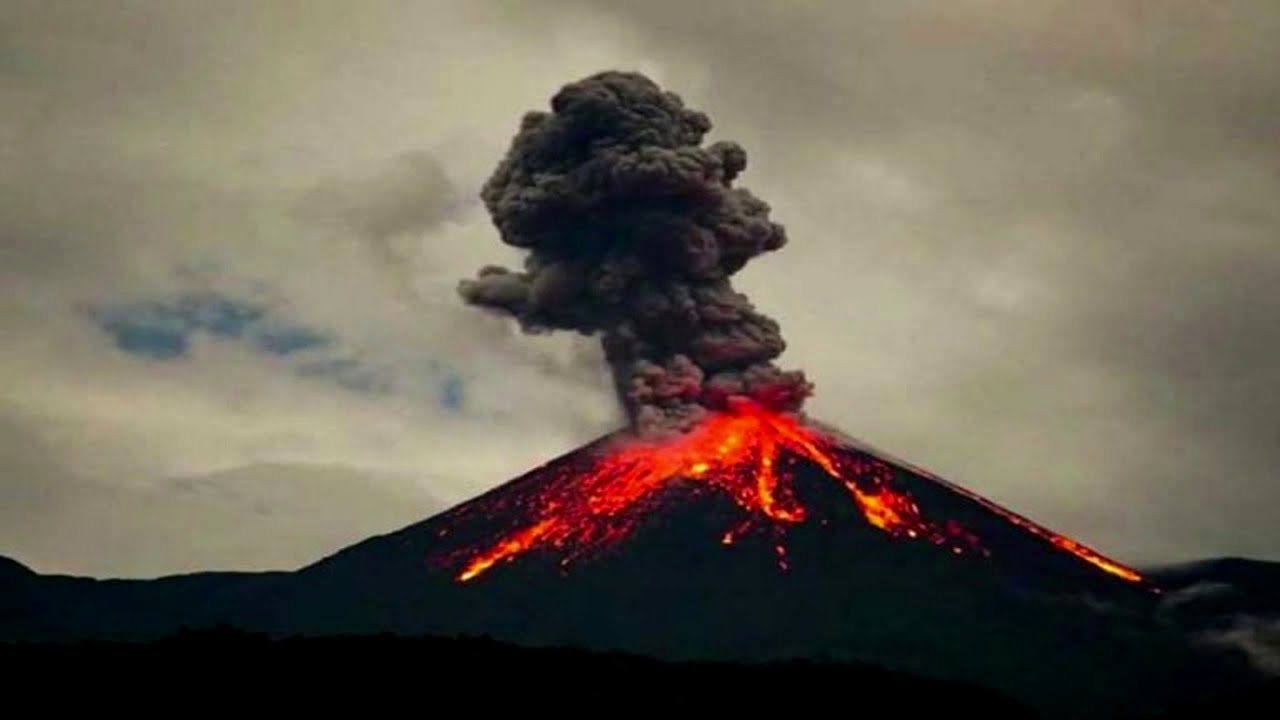 Erupción del volcán Sangay ECUADOR - YouTube