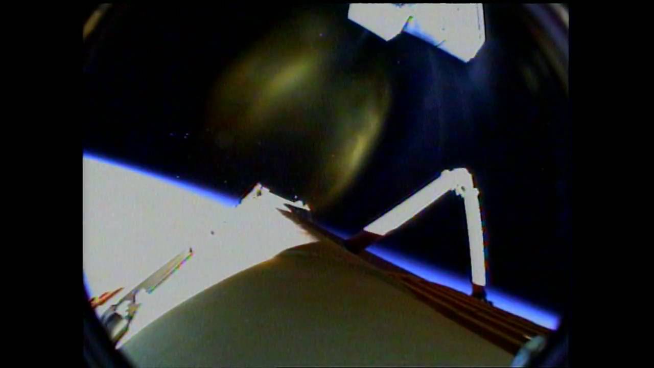 STS-131 External Tank Jettison - YouTube