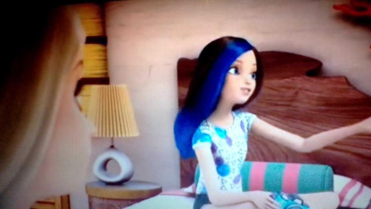 Barbie Y Los Delfines Magicos - YouTube