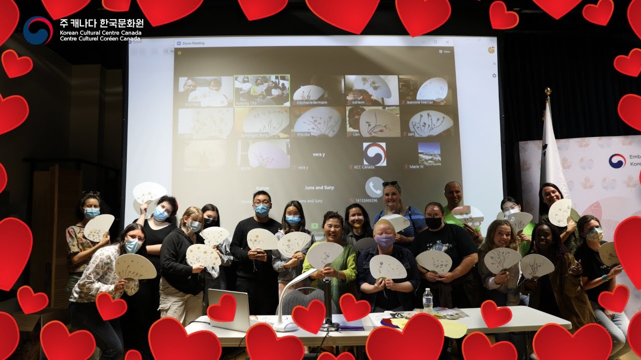 [2022 Korea Week] Dano Fan making workshop - YouTube
