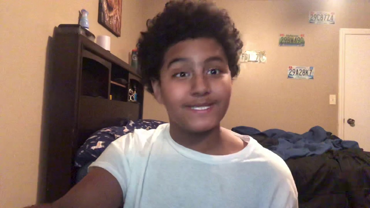 Monkey facecam - YouTube