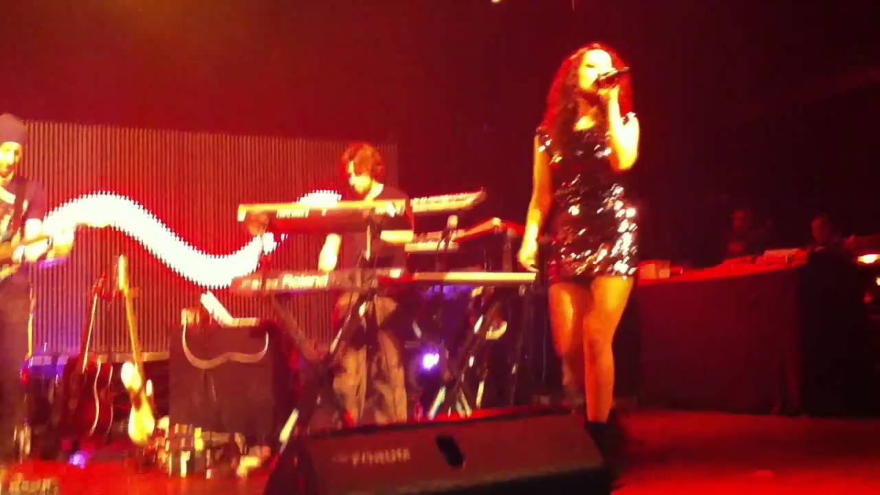 Chicane - Autumn Tactics live @ HMV Forum London 05.11.2010 - YouTube