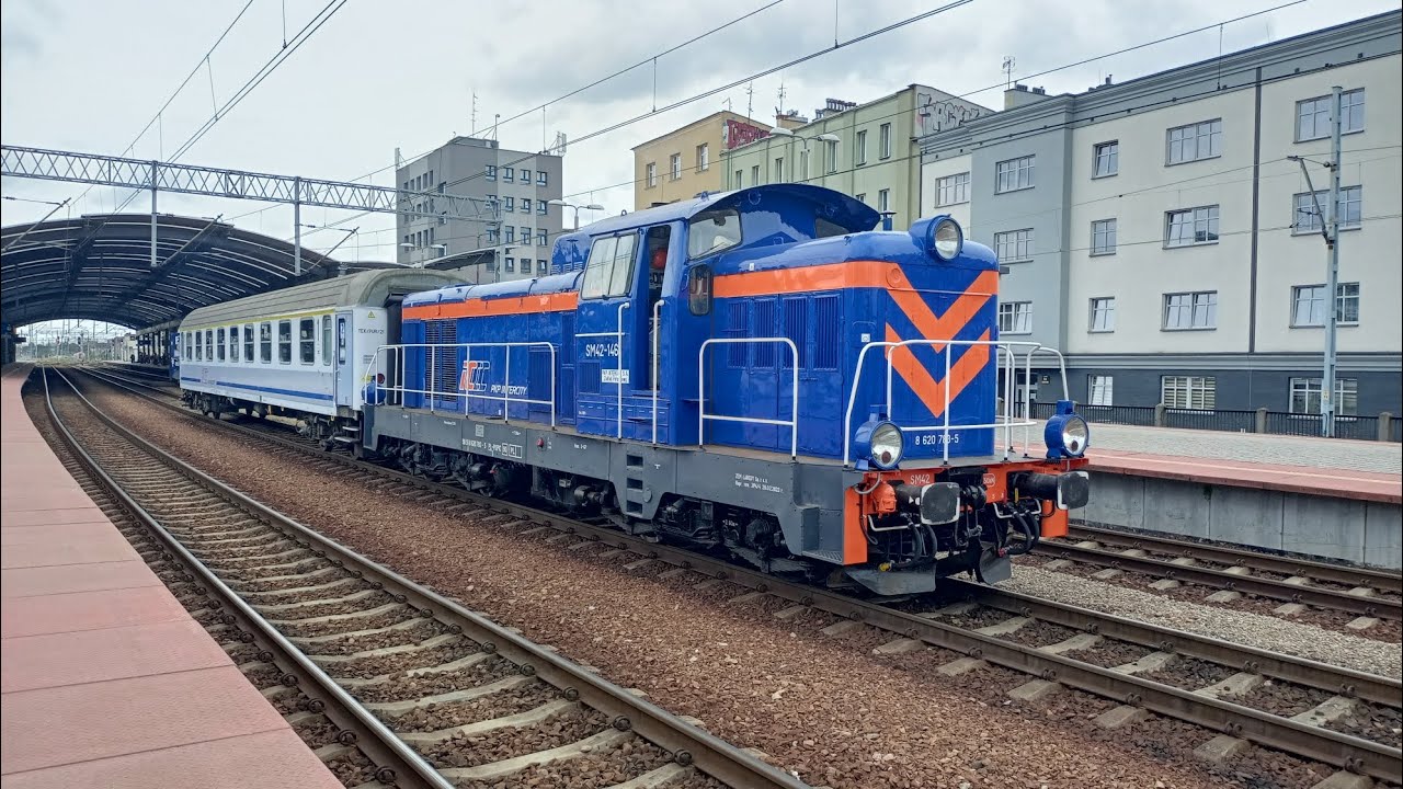 SM42-146 PKP Intercity z jednym wagonem - YouTube