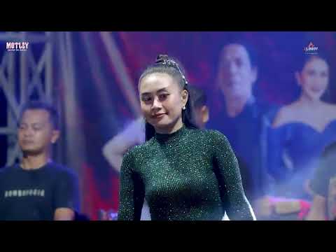 TABAH   AYUNDA RAHMA AMELIA new mandala motley
