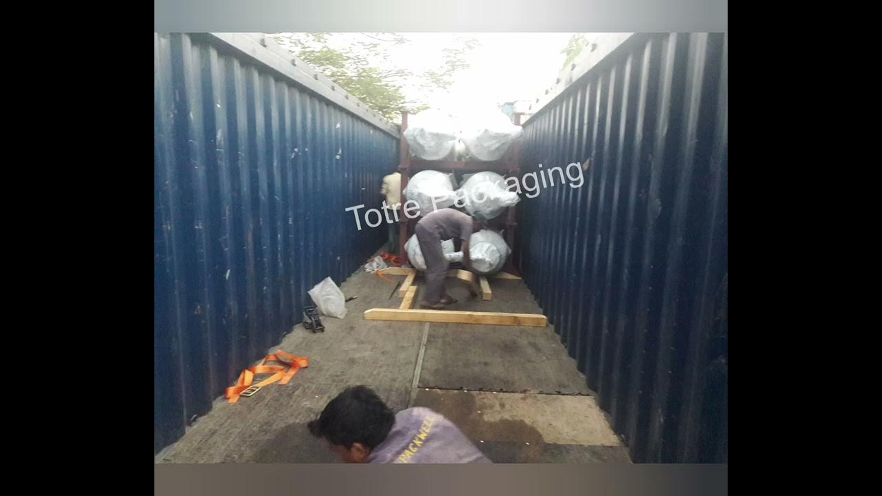 Container lashing & choking - YouTube