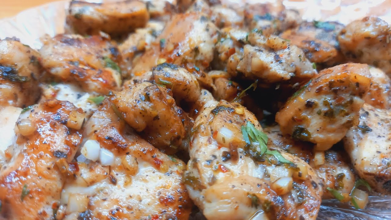 Chicken Garlic Bites۔ Again with the easiest recipe۔ Only 1 piece of ...