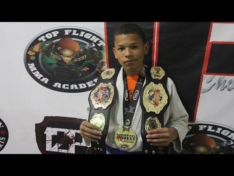 Top Flight MMA Teen Expert Grappling Champion - YouTube