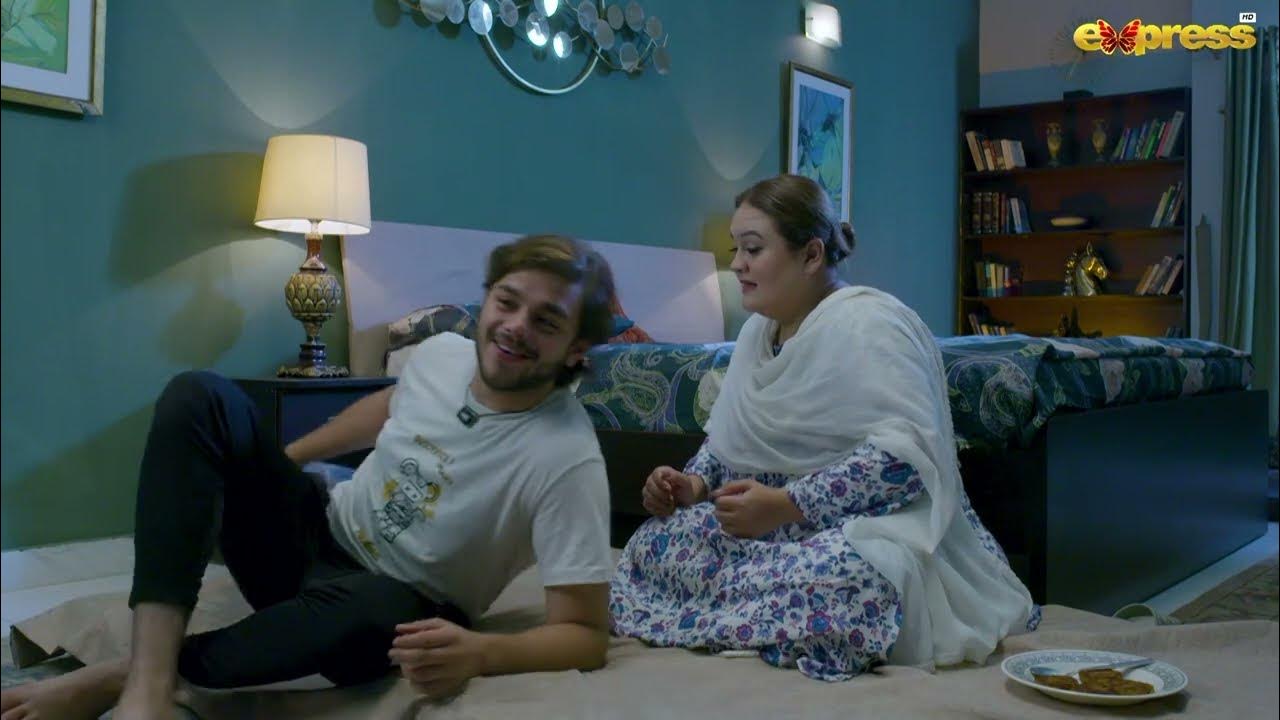 Naukri Ki Baat Sun Kar Falak Roshan Par Baras Pari | Shadi Card | Express TV - YouTube