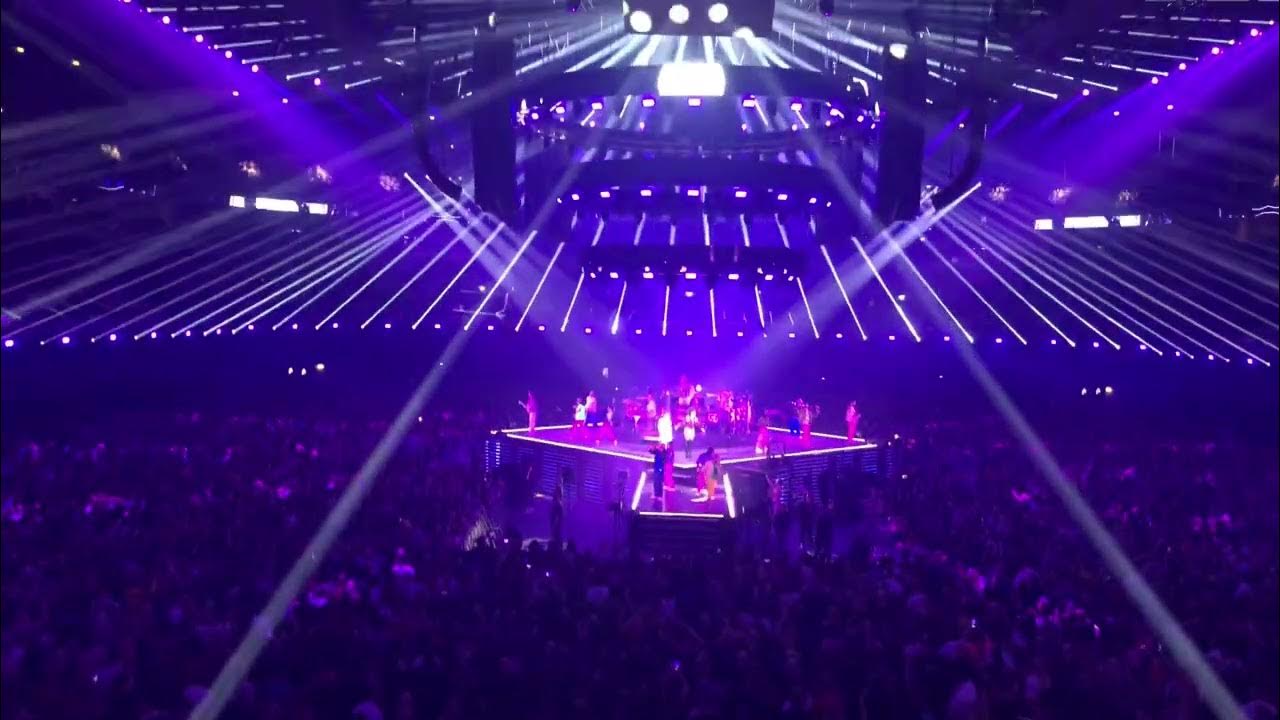 Majka 360* koncert “ Mindenki táncol” 2024.03.23. MVM DOME - YouTube