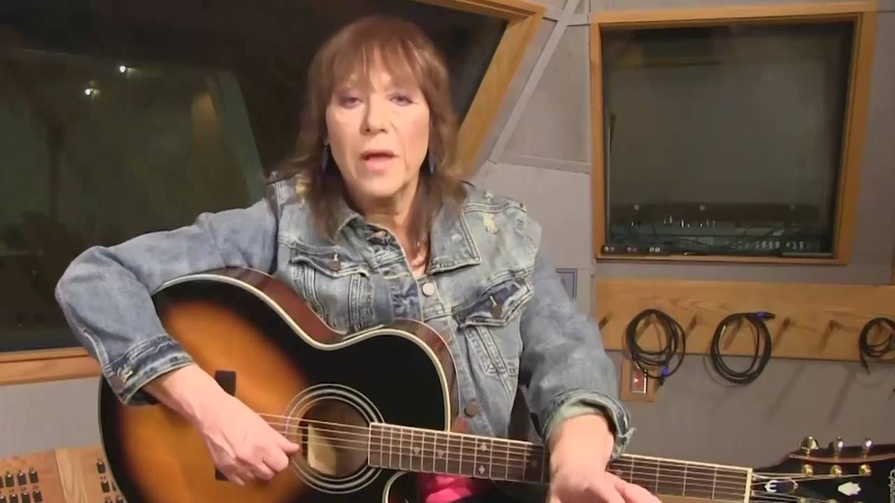 Boomer Chic Singer Rocks On Ep1-17 Ticky Tacky - YouTube