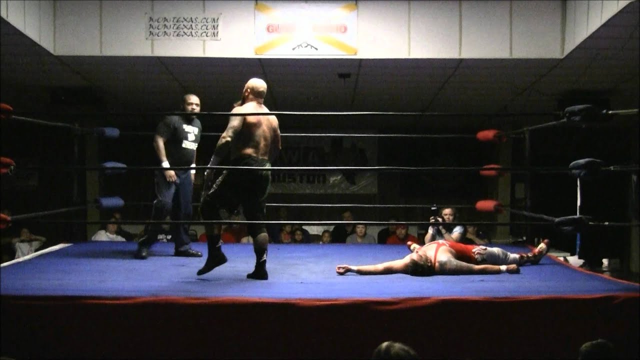Chaz Taylor vs Scot Summers 05-13-11 - YouTube