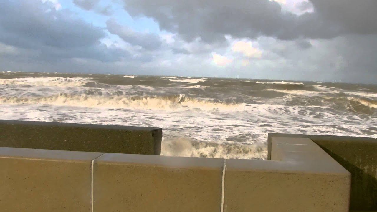 Very high tide between Prestatyn and Rhyl 12.1.2016 - Liverpool Bay ...
