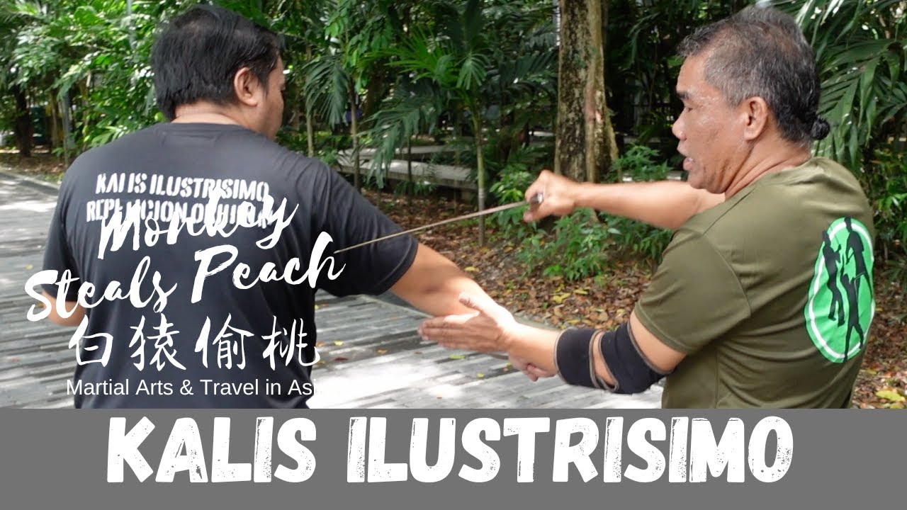 These guys train with real blades - YouTube