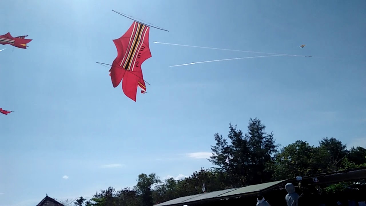 Lomba layang-layang sanur international kite festival BKC TEAM - YouTube