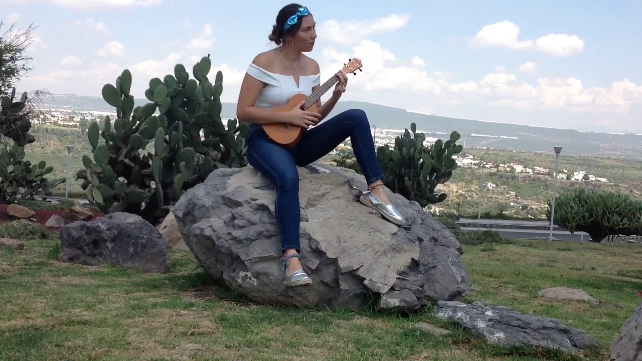 “Mírame” - Michelle Romero (canción original) - YouTube