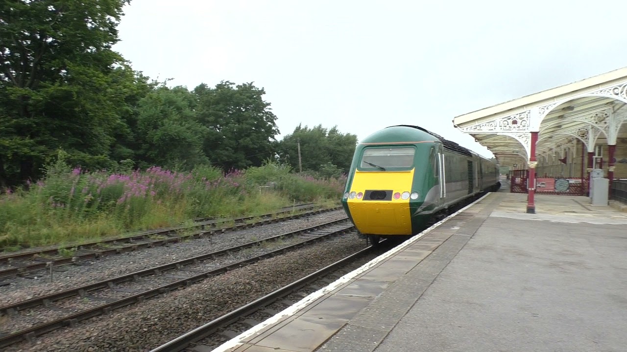 LSL IC125 with 43s 059 and 058 and MK3 coaching stock. Skipton to ...