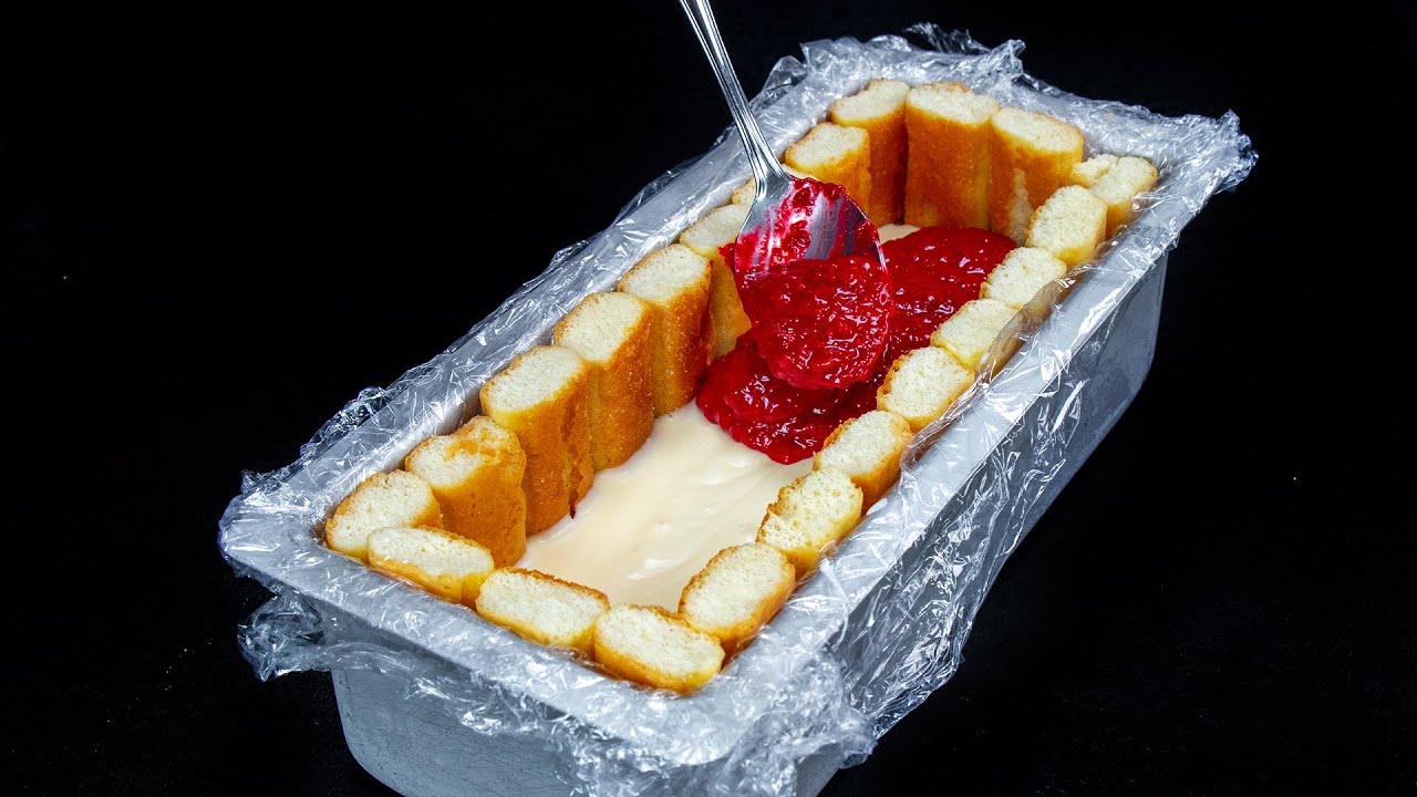 I froze the raspberry only for this cake with sponge fingers. Without ...