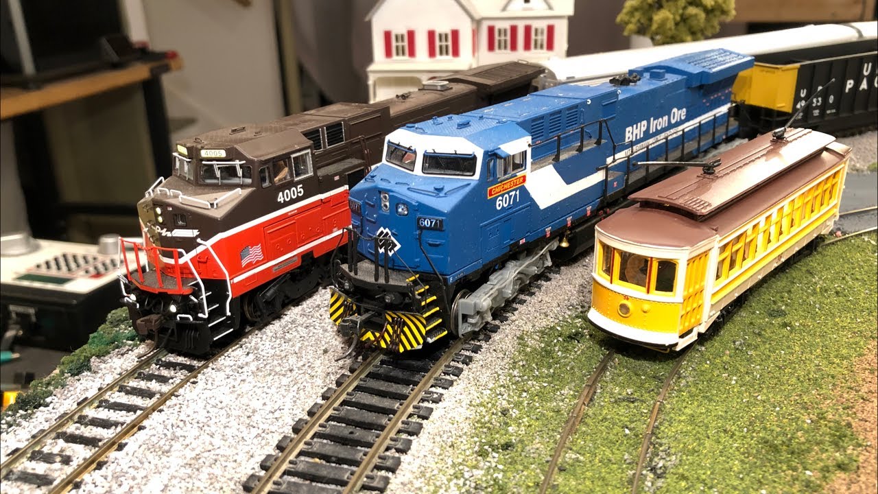Running My HO Locomotives & Trains Live on the Layout - YouTube
