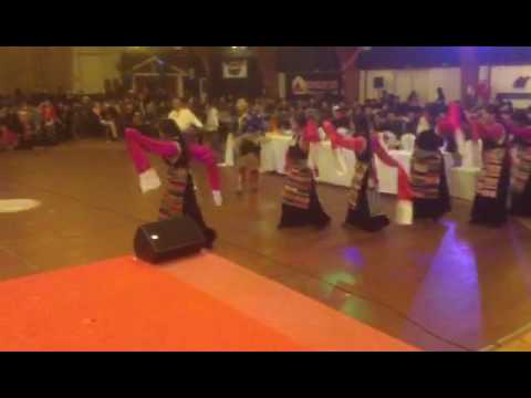 Tibetan Bawa dance in Belgium - YouTube