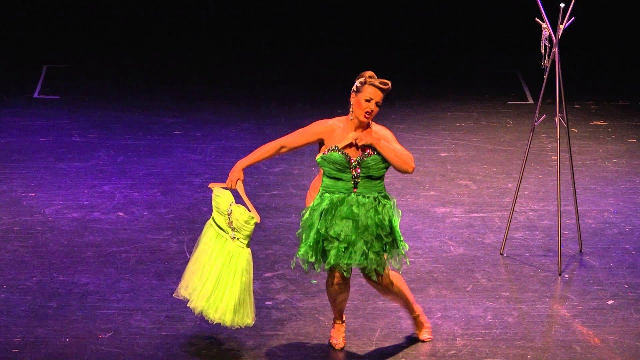 Lucky Minx at the 2nd Annual Ottawa Burlesque Festival - YouTube