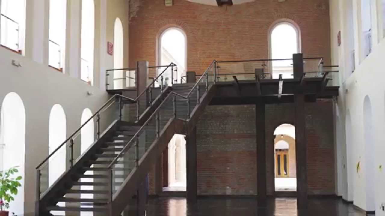 Centro de Arte Contemporáneo de Quito - YouTube