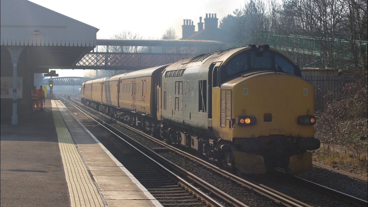 HNRC class 37 37610 and colas 37254 thrash through st Denys on 1Q54 15 ...