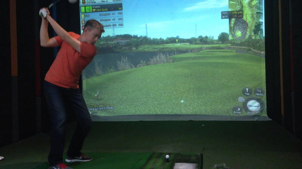 Screen Golf in Korea - Golfzon - YouTube