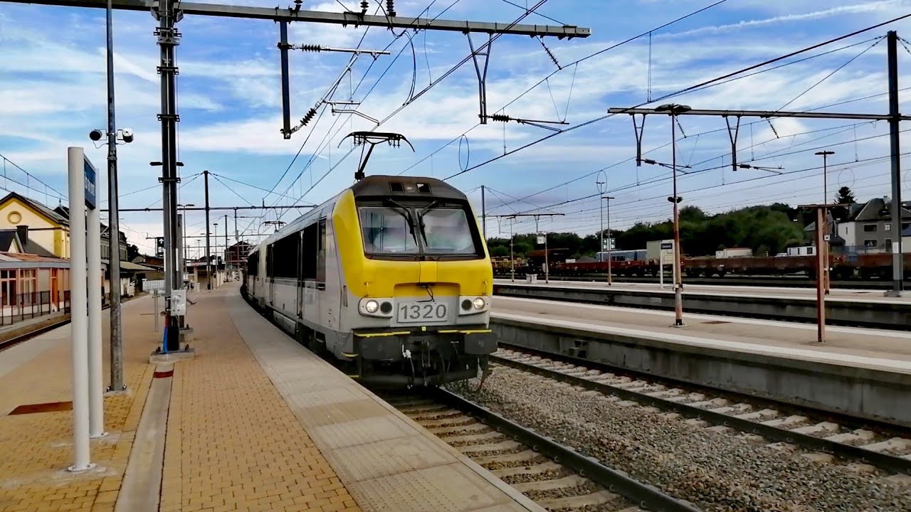 1320 + 1342 en gare de Libramont (+ klaxons) - YouTube