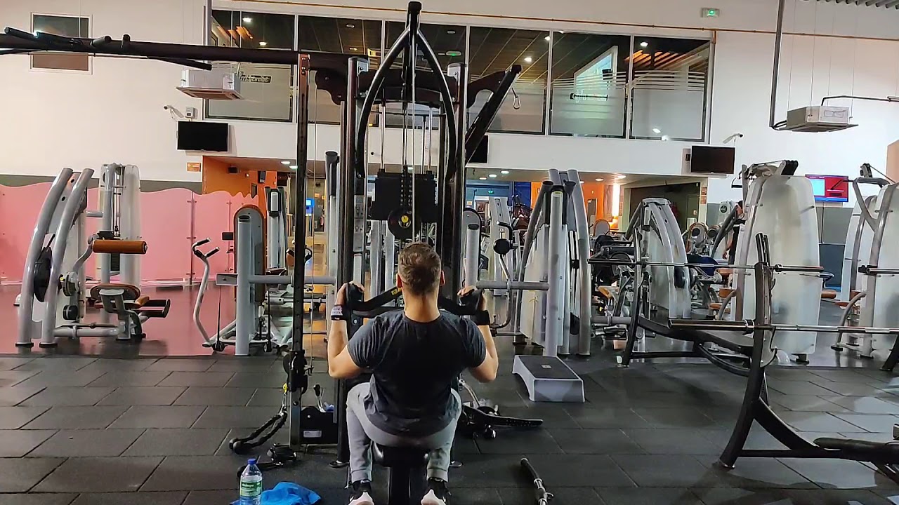 Lat Pulldown (With Supinate Mag Bar) - 4x10@10p+2.5kg 4/4 - YouTube