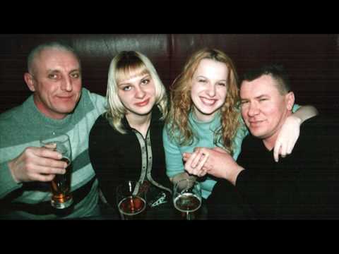 Со мной 2 мадмуазель)