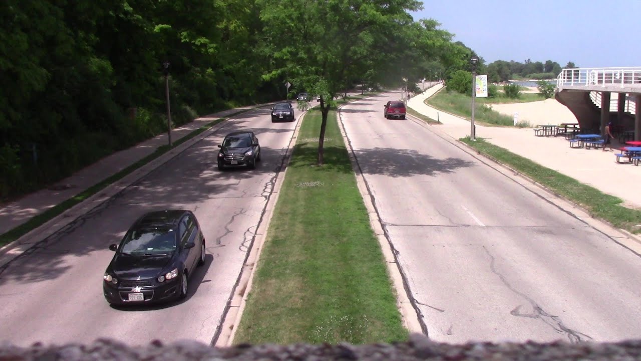 Ambient traffic sounds and sights along a beach highway - 40 min ...