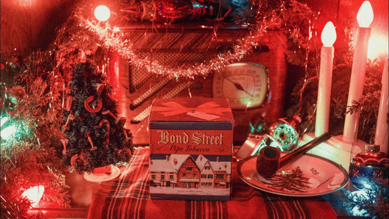 A Christmas Gift from 1946 | Opening a Vintage Bond Street Pipe Tobacco ...