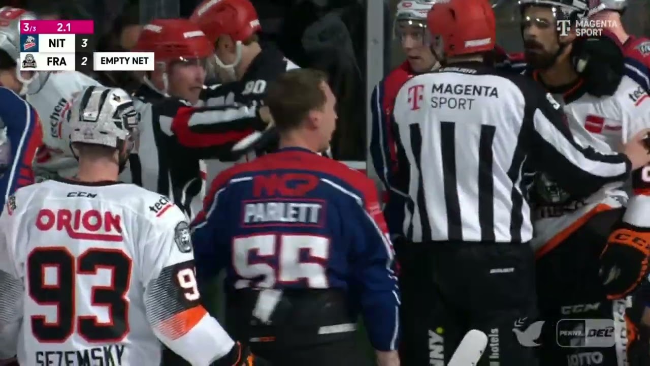 Ryan Olsen VS Blake Parlett | FIGHT | DEL 22/23 - YouTube