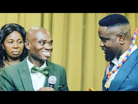 Dr. UN tell the truth why He used the UN name for the fake awards - YouTube