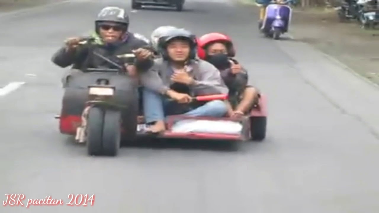 JSR | JAVA SCOOTER RENDEZVOUS-9 PACITAN 2014 - YouTube