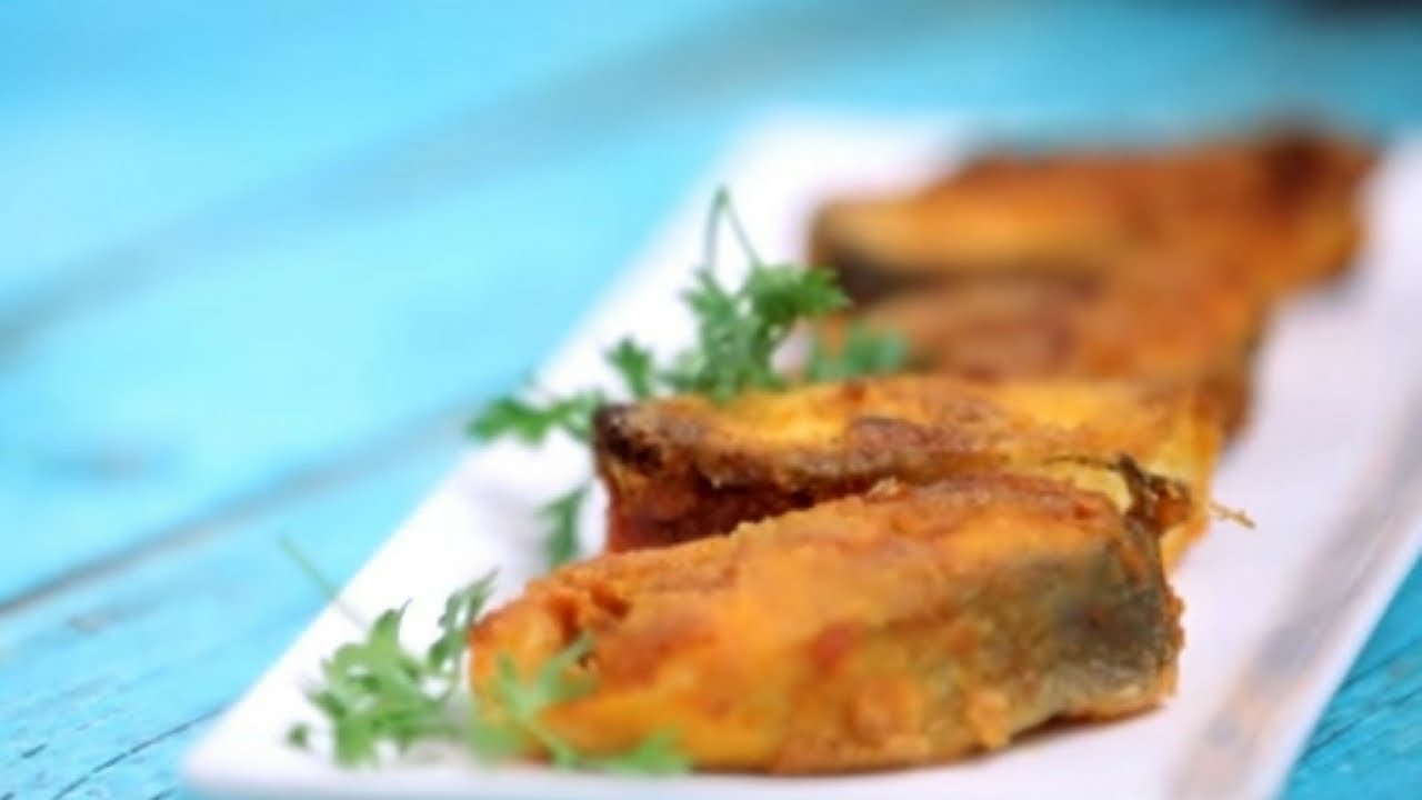Rava Fried Fish Recipe | Spicy Semolina Indian Salmon Fry By Roopa ...