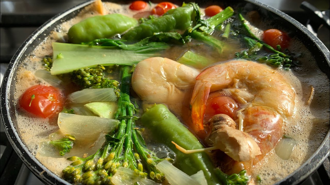 How I cook my sinigang na hipon here in Australia. - YouTube