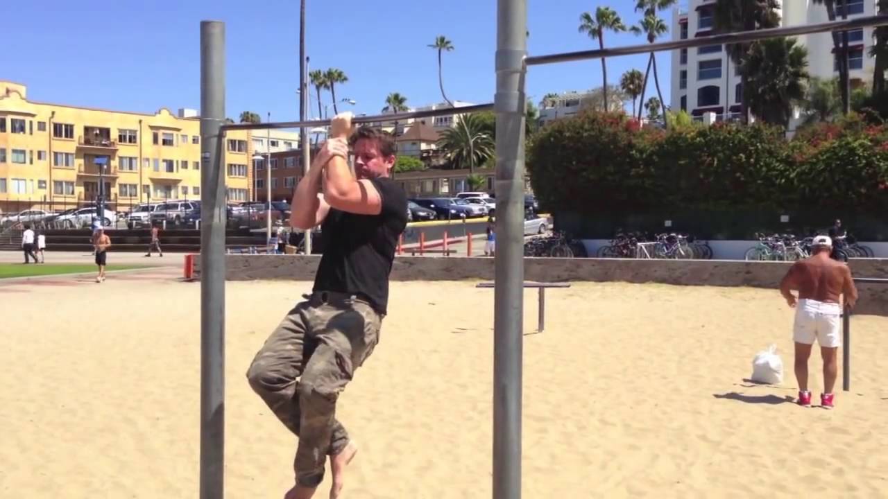 Single-Arm Hang for Biceps - YouTube