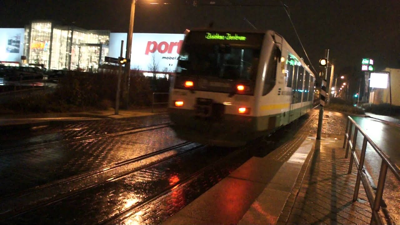 Vogtlandbahn RegioSprinter at Zwickau Zentrum - YouTube