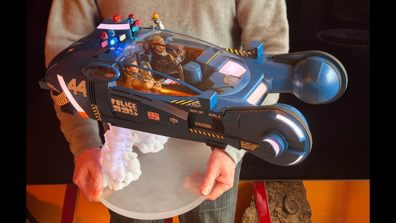 Blade Runner Spinner Car 1/8th scale - YouTube
