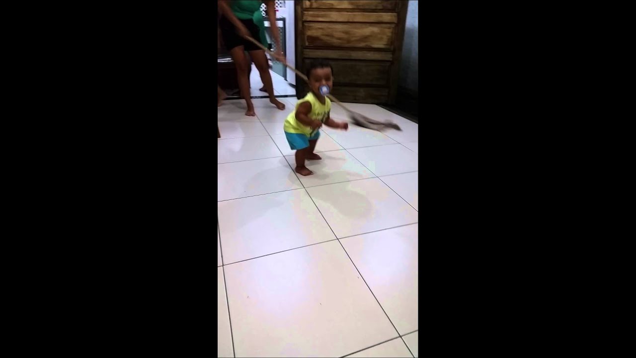 Bebê dançando / VÍDEO 64 - YouTube