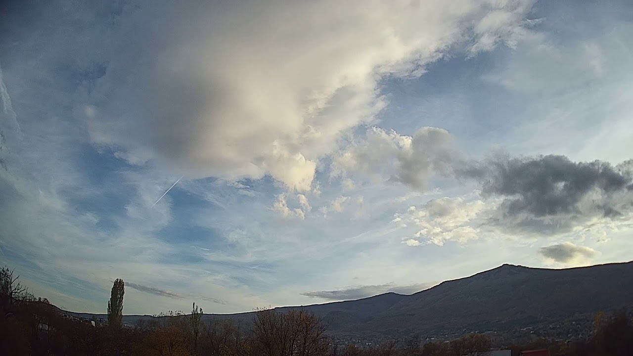Sky timelapse 09-Nov-2019 (16:52:29) [FULL HD] - YouTube